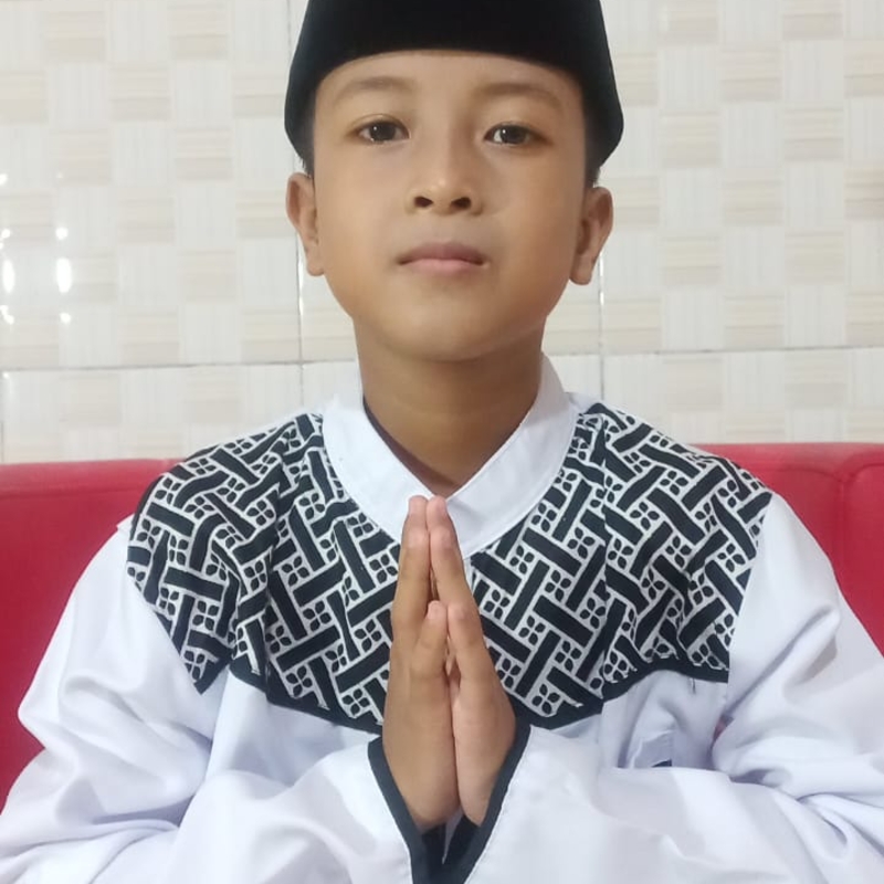 Khitanan MUHAMMAD FADHIL ARFIAN putra AIPTU M. ARIFIN